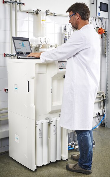 Milli-Q® HR 7060 High-Flow RO Water Purification System | ZR0L51060